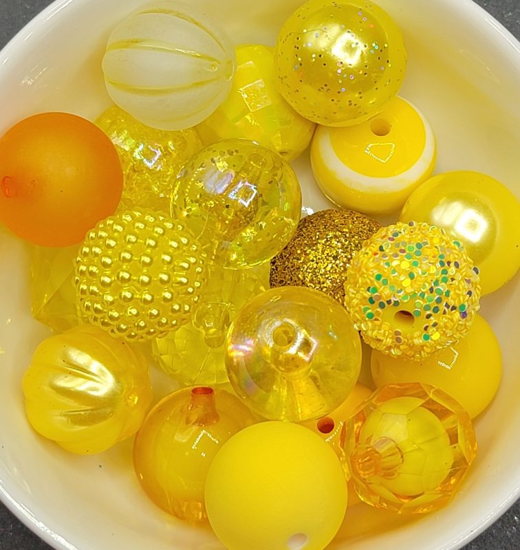 20 Piece – Yellow Beads – Glitter Fetish